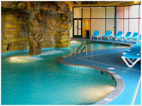 Best Virginia Beach Oceanfront Hotels with Pools | 25 Pool Photos